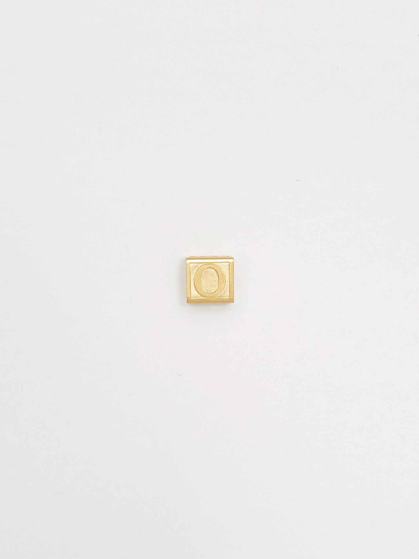 "O" Letter Block