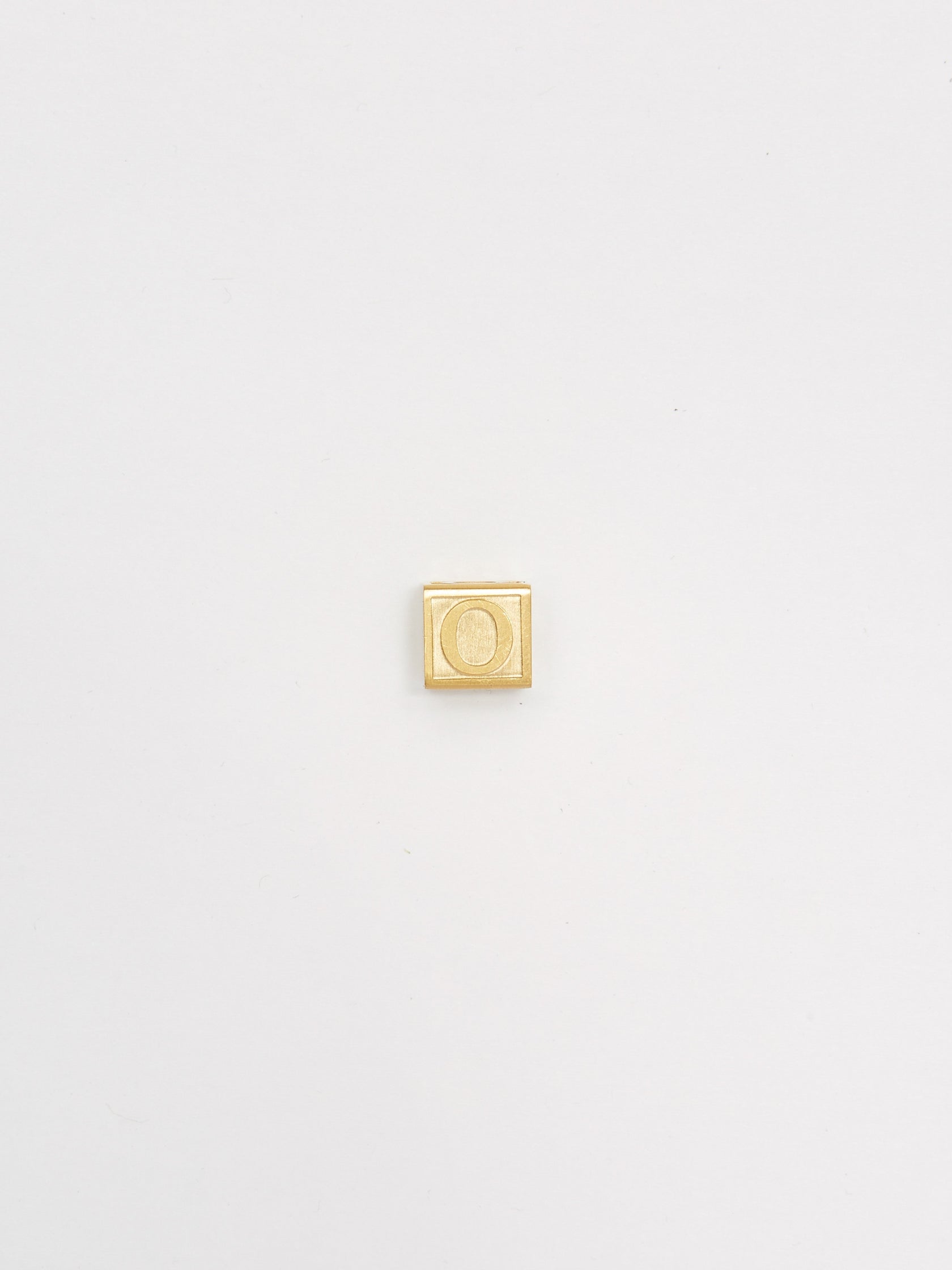 "O" Letter Block